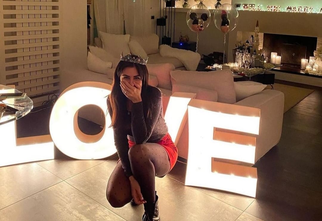 FOTO SLIDE - Napoli, Simeone con sua moglie Giulia nel giorno di San Valentino